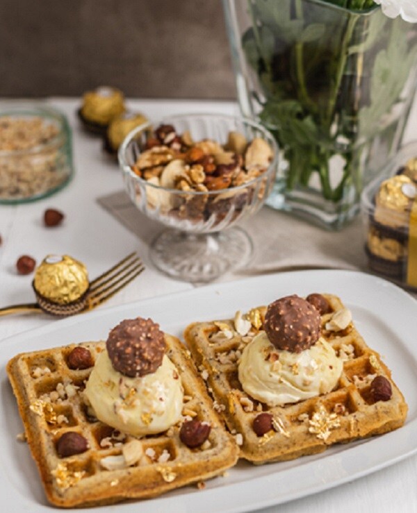 Nussige Waffeln mit Ferrero Rrocher